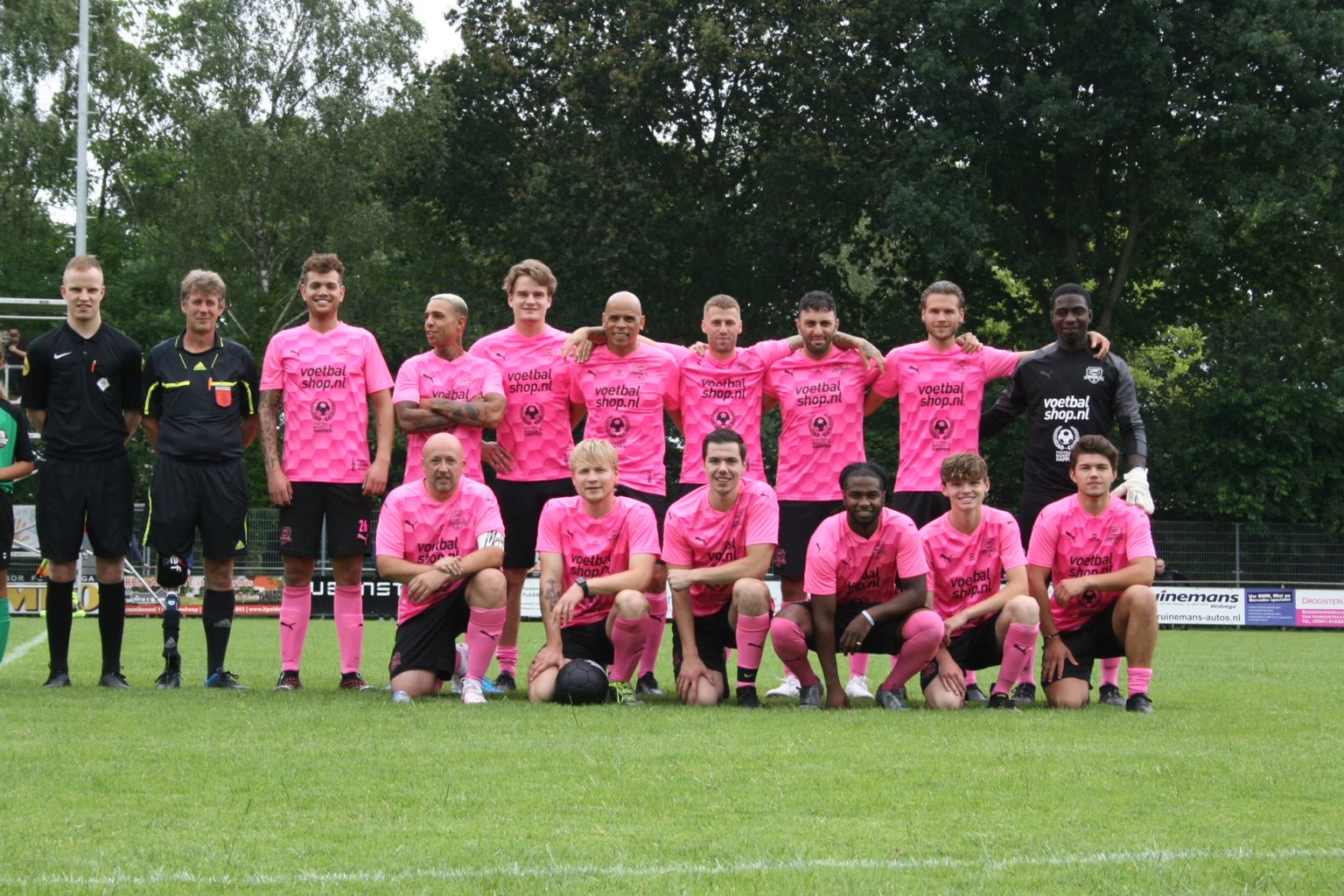 Creators FC op Kampong voor benefietwedstrijd Wilhelmina ...